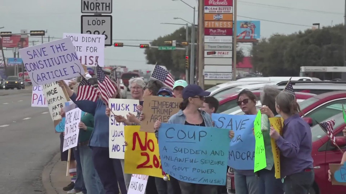 Protesters in Waco join nationwide demonstrations against 'Project 2025 ...