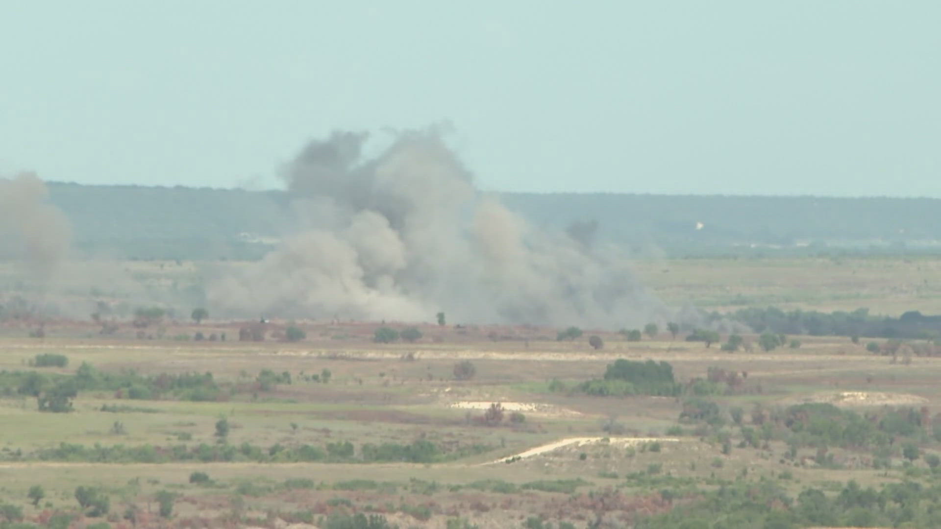 Fort Hood B-52 bomber training continues today with 500-pound ...