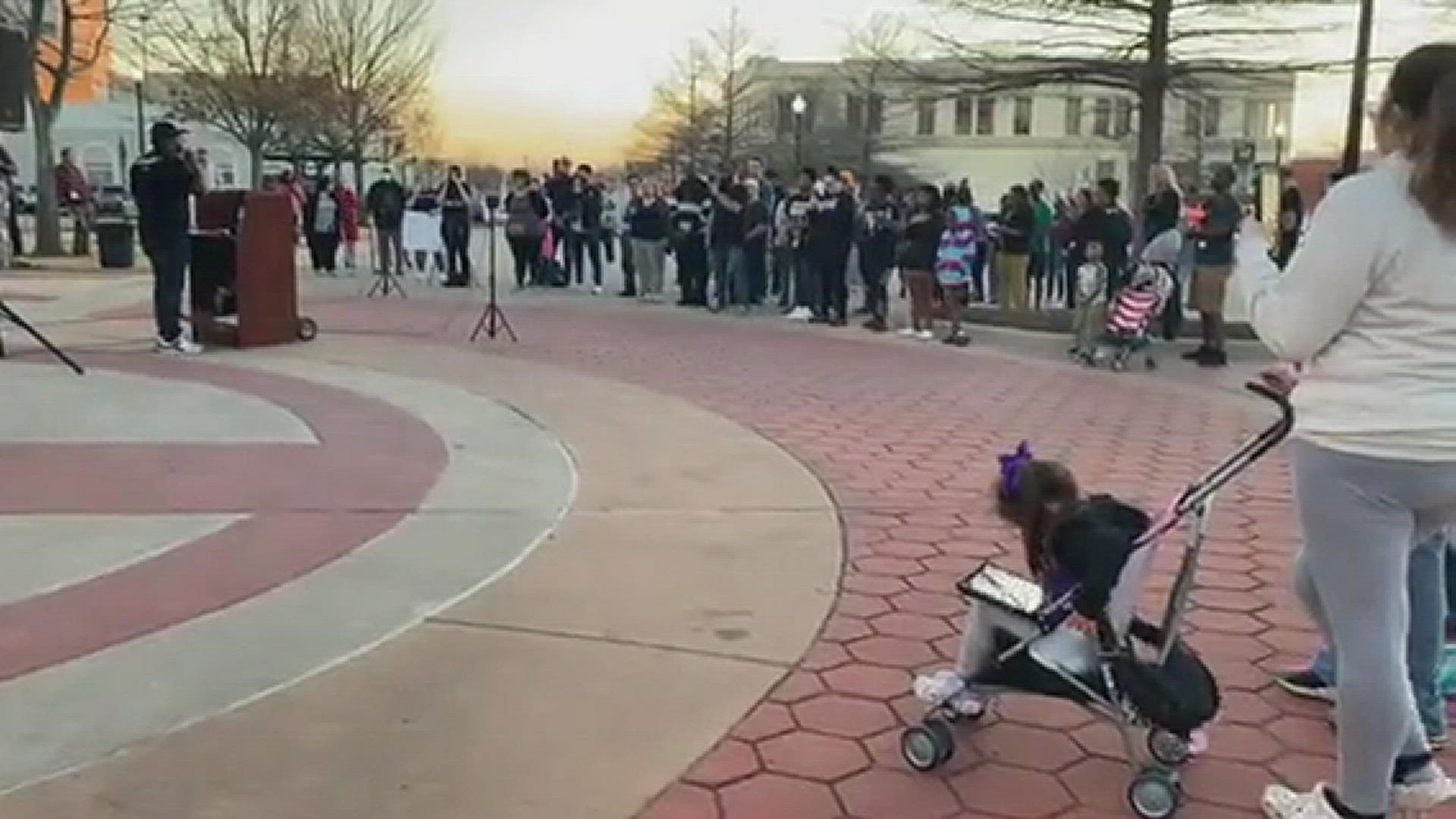 Michael Dean rally | kcentv.com