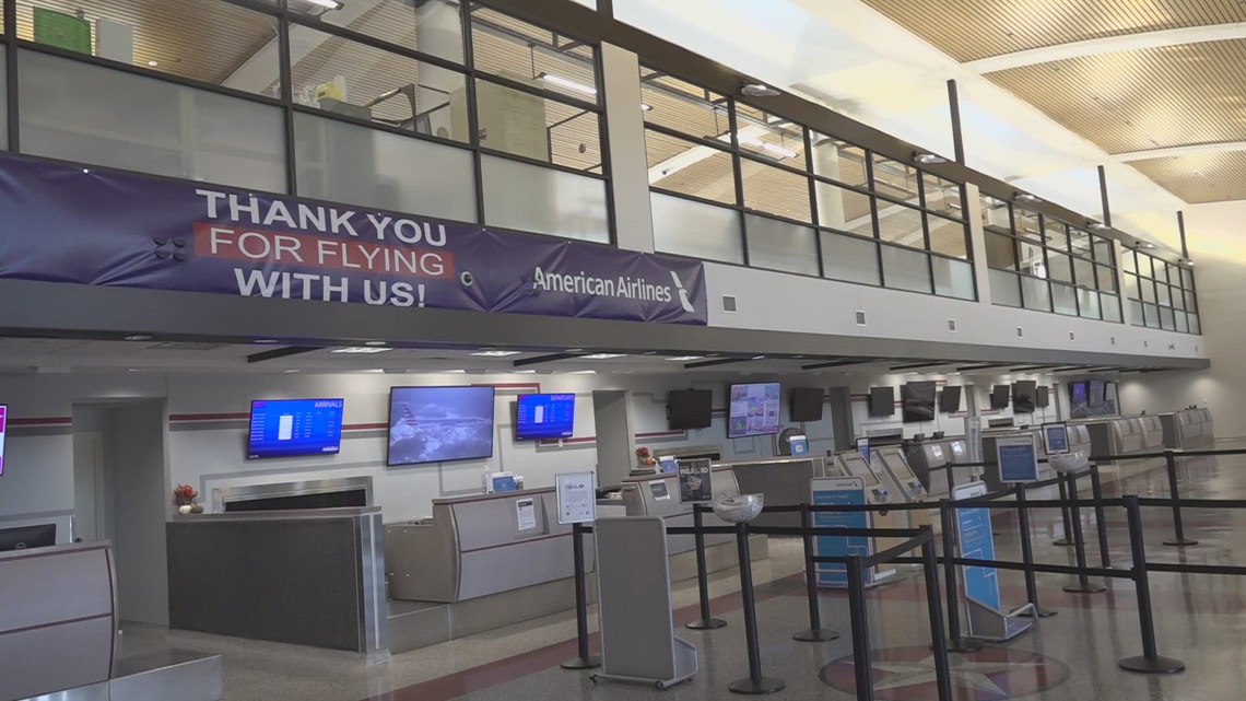 Holiday travelers face turbulence with FAA flight cuts | kcentv.com