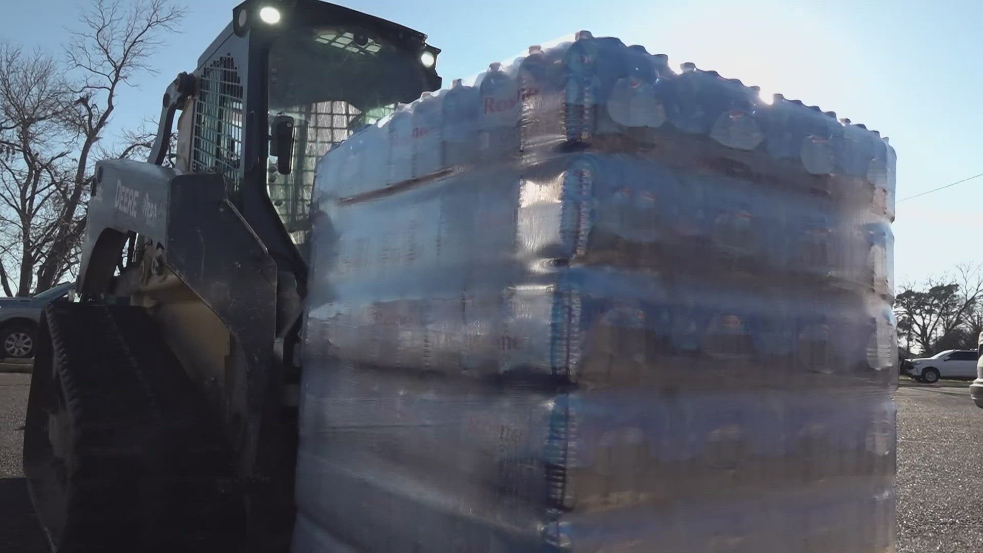 Marlin hosts water distribution as city faces ongoing water system ...