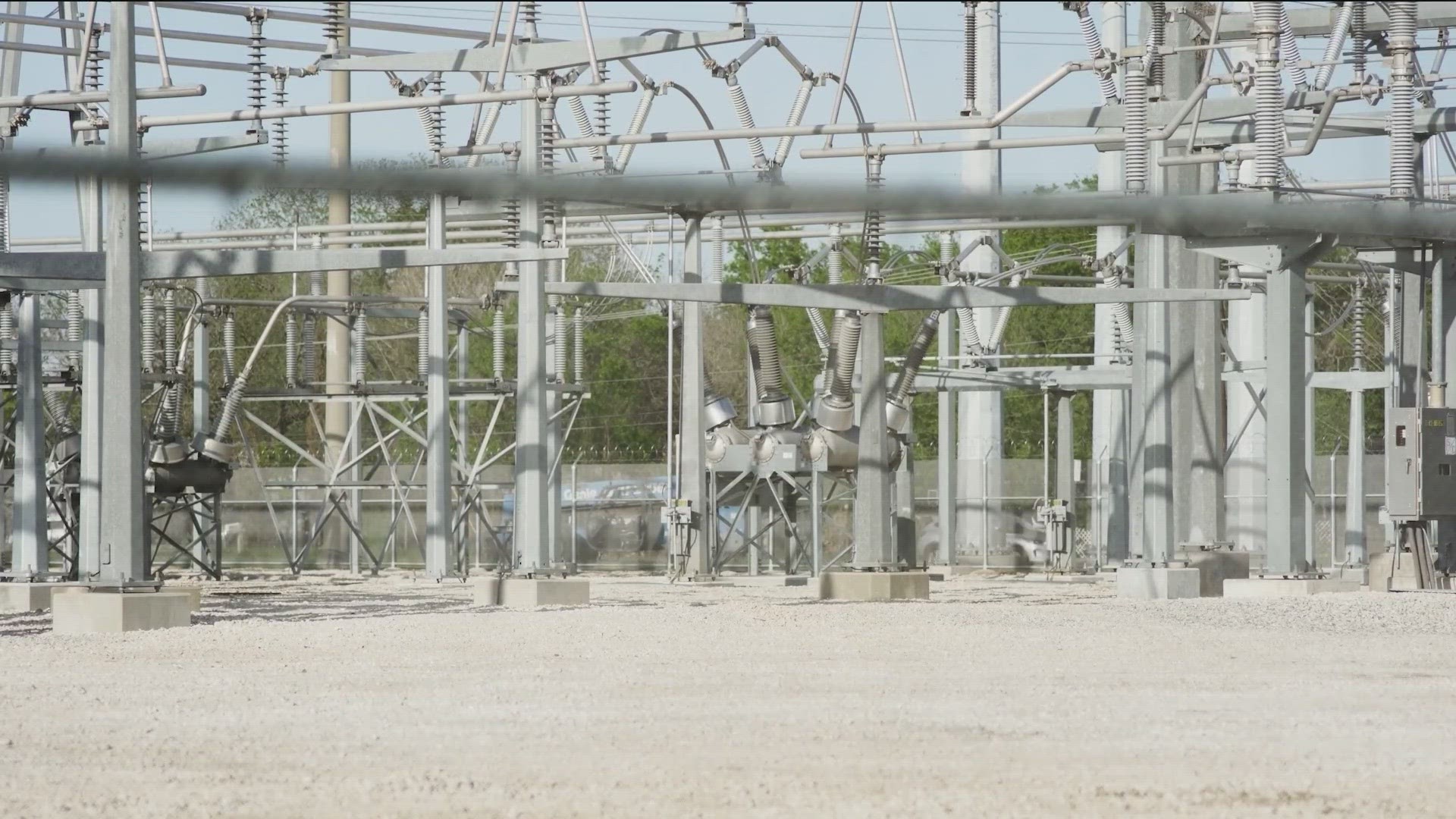 Texas power grid avoids outages as demand breaks records | kcentv.com