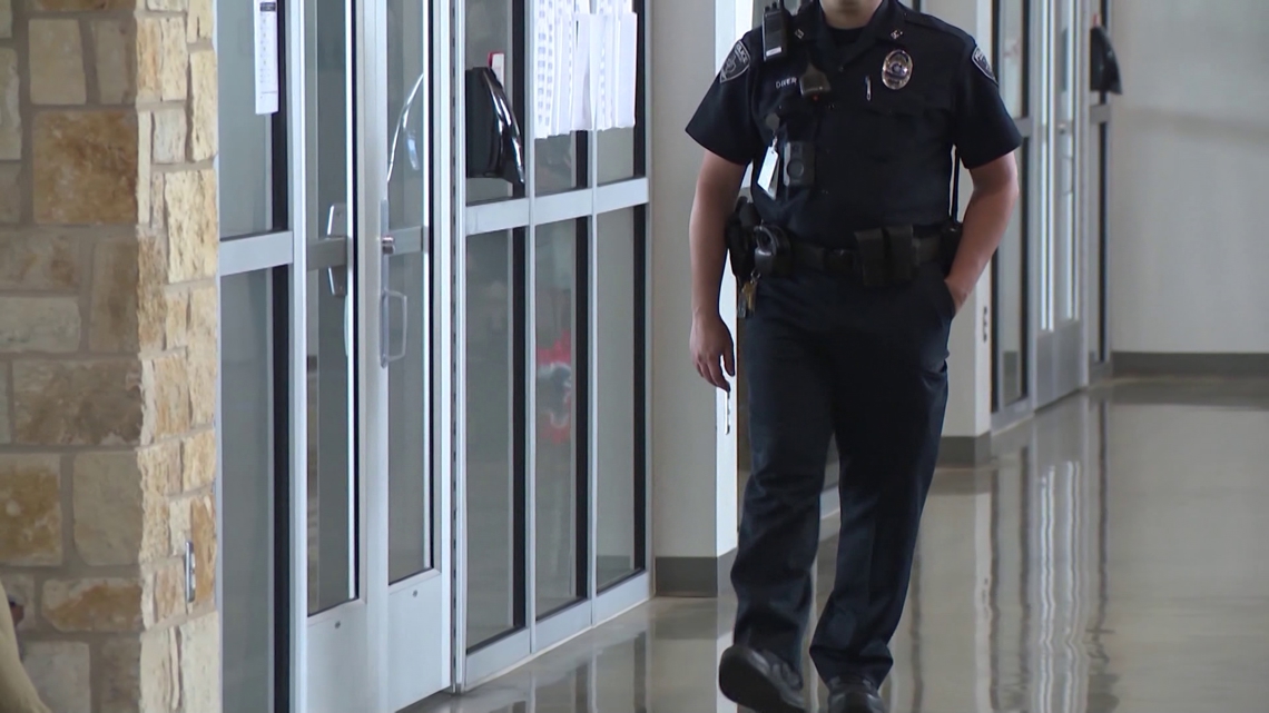 Why Texas school districts struggle to comply with new safety law | kcentv.com