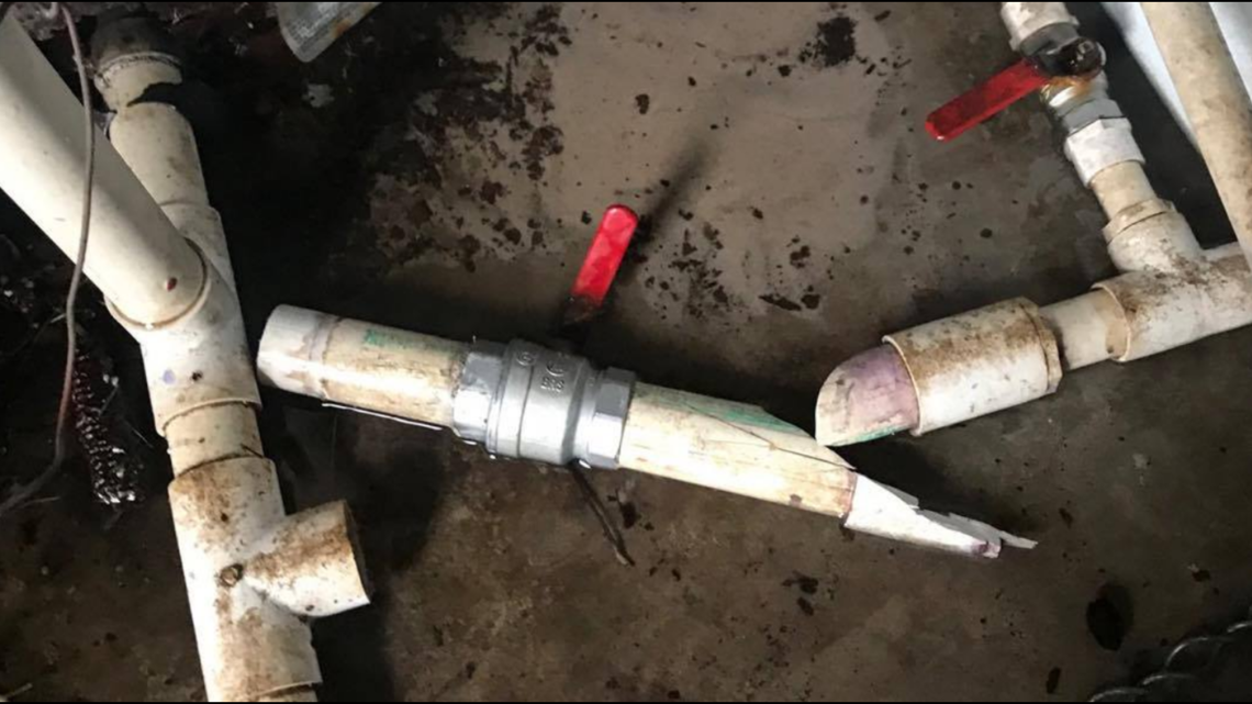 Plumbers still working to fix busted pipes across Texas | kcentv.com