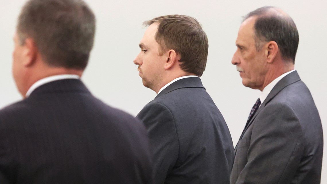 Aaron Dean: Defense attorneys file claim against juror | kcentv.com