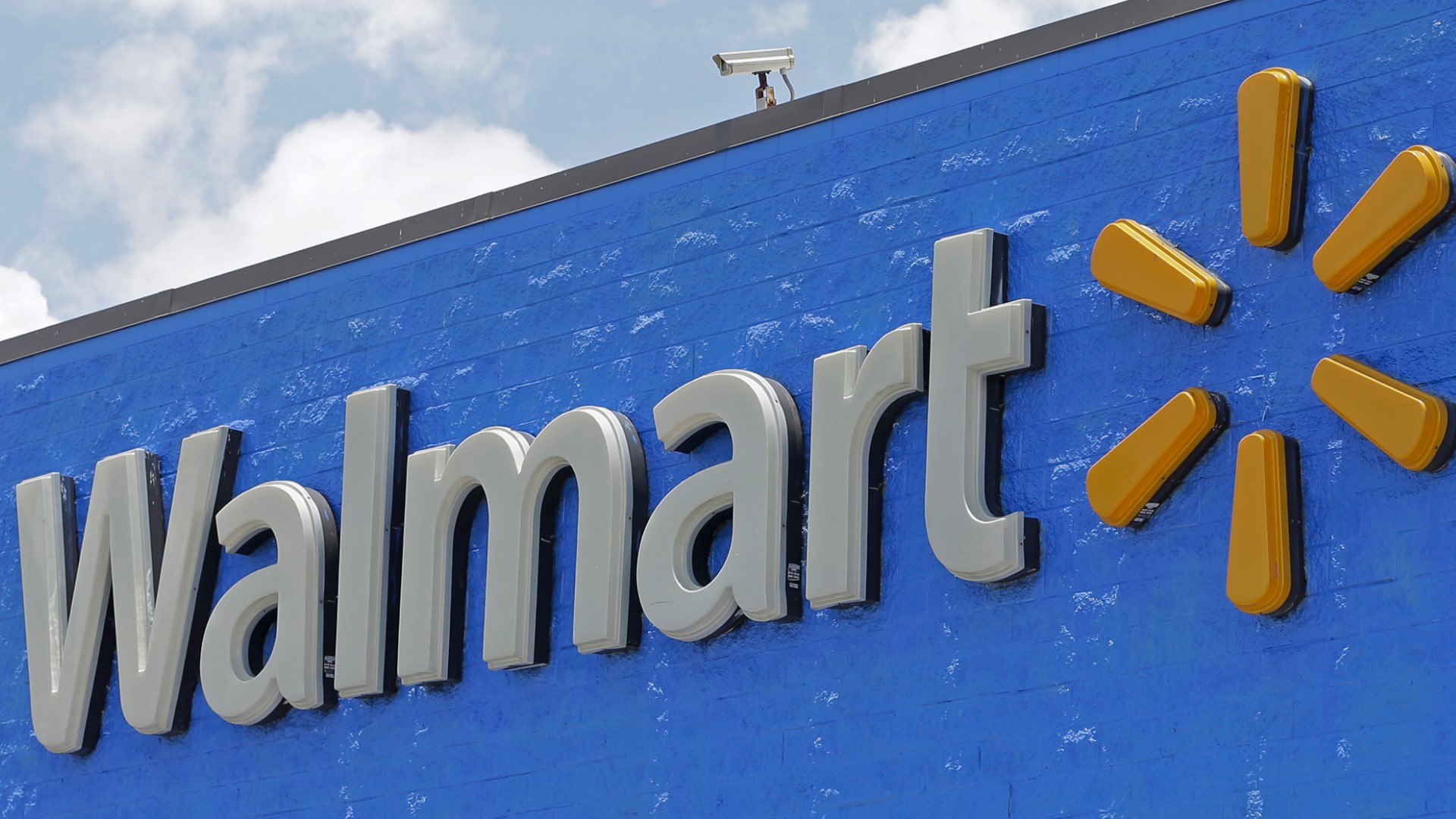 Walmart employees earn $207 million in bonuses after strong fourth ...